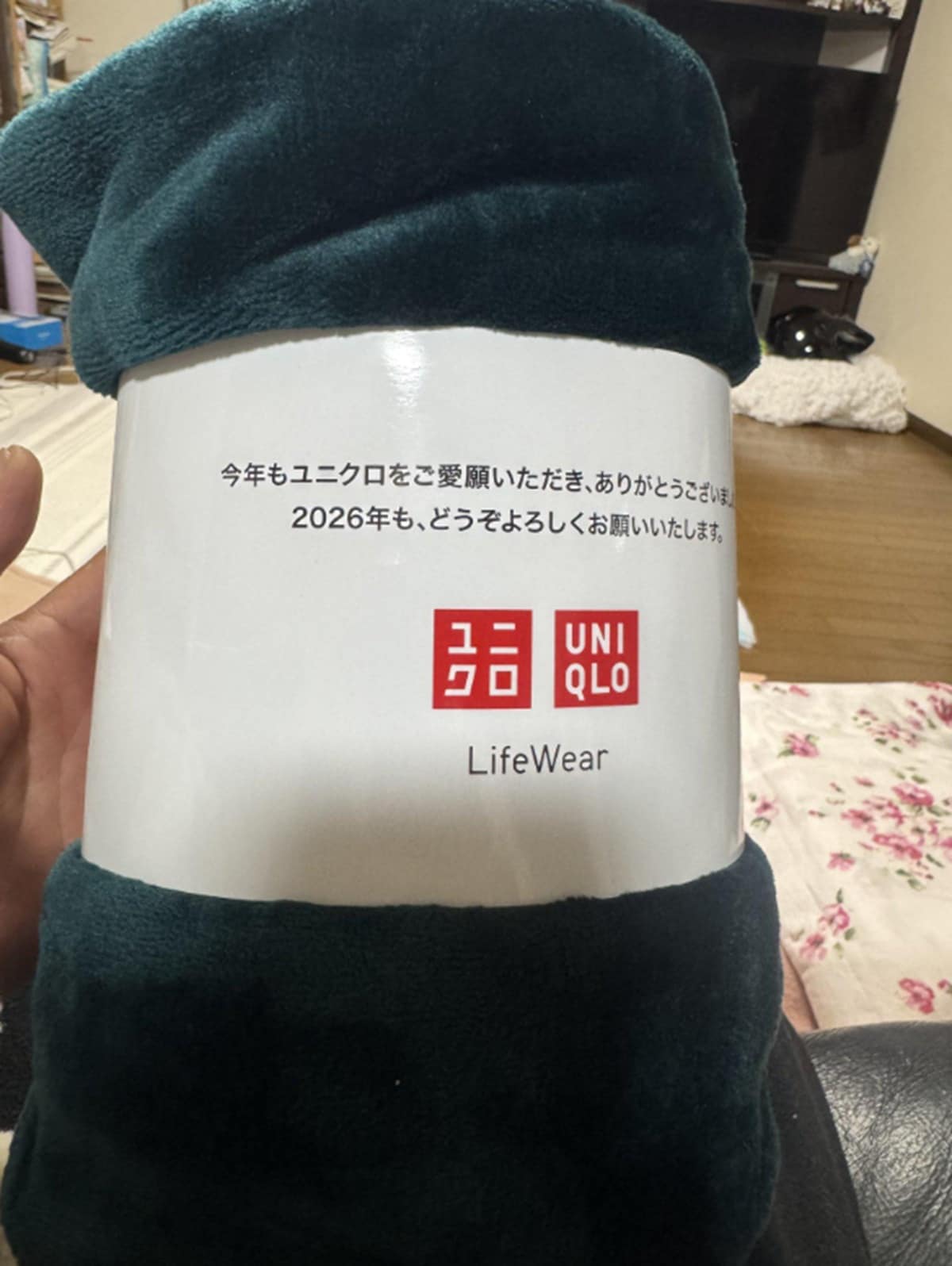【ユニクロ】軽くて暖かくて最高すぎる！「ユニクロヒートテック毛布」暖房代節約にも大活躍（30代男性） | イチオシ | ichioshi